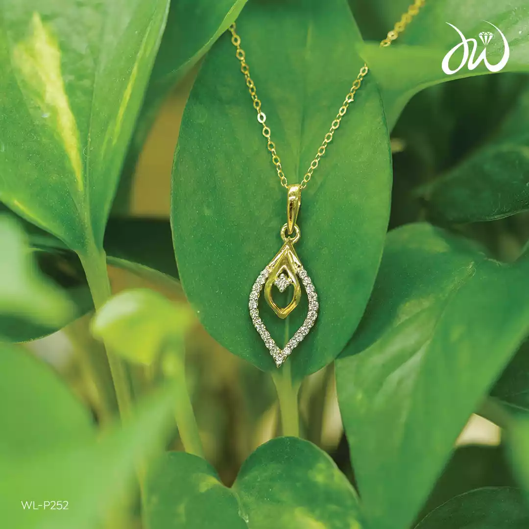 Ladies diamond generic locket